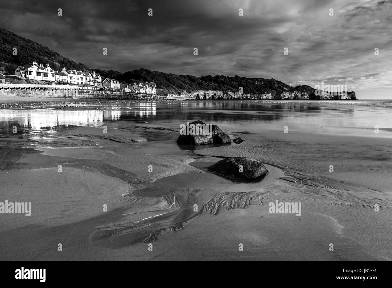 Left coast Black and White Stock Photos & Images - Alamy