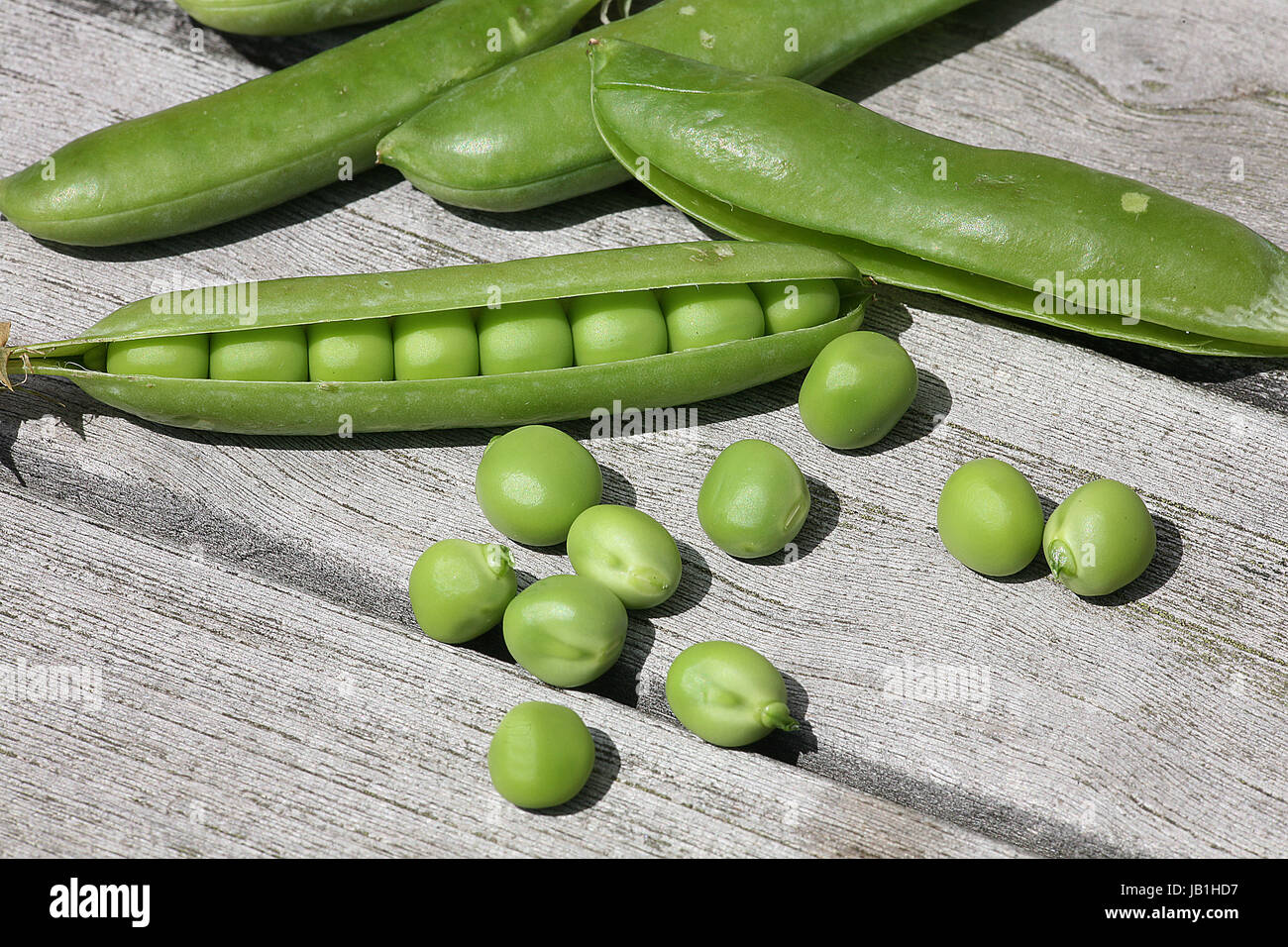 Round peas hi-res stock photography and images - Alamy