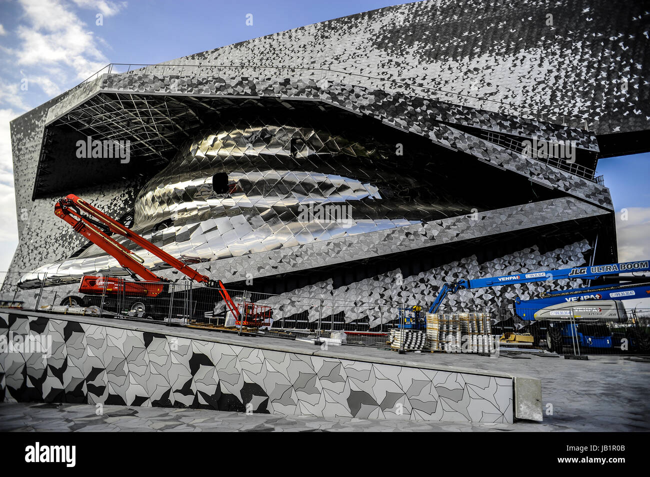 PARIS PHILHARMONIE - PARIS MUSIC - PARIS CONCERT HALL - PARIS JARDIN DE ...