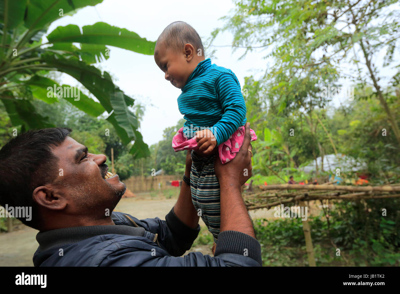 Bangladeshi family hi-res stock photography and images - Alamy