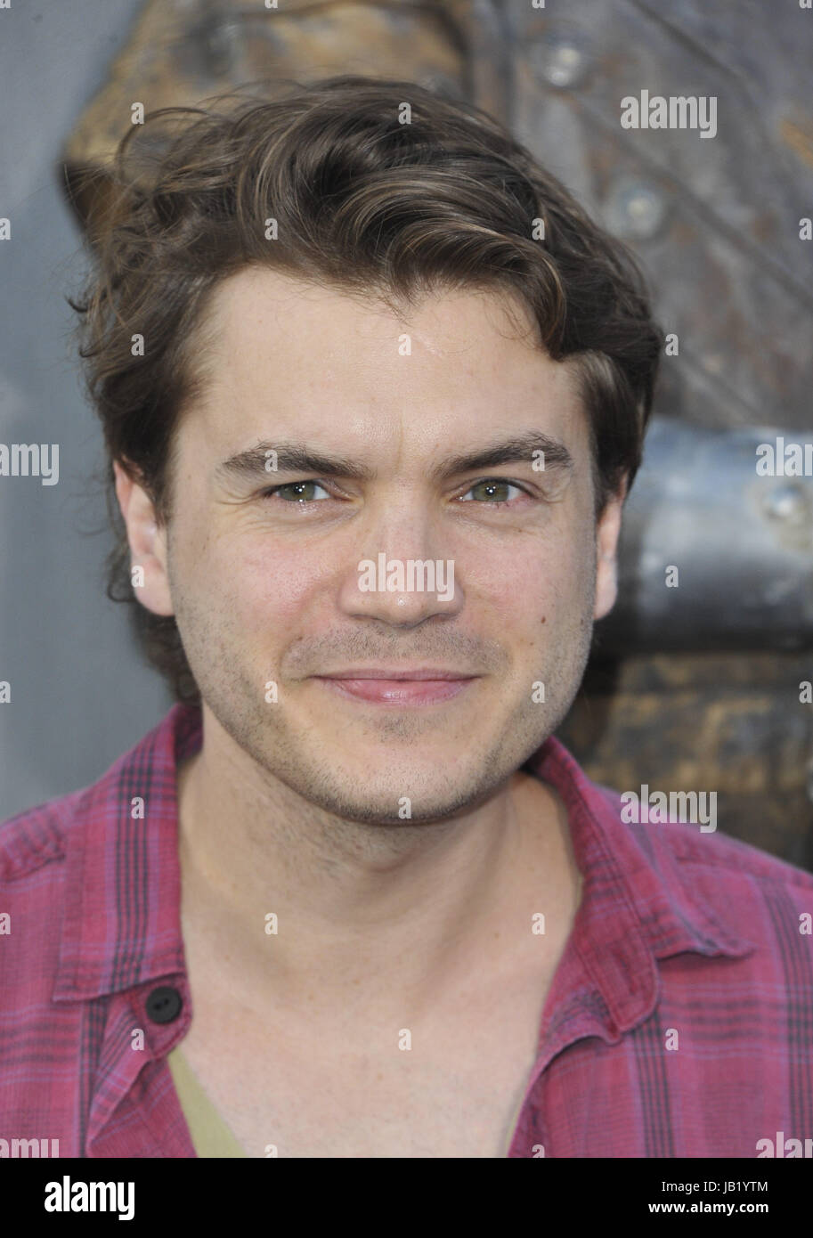 Premiere King Arthur Legend of the Sword Featuring: Emile Hirsch Where ...