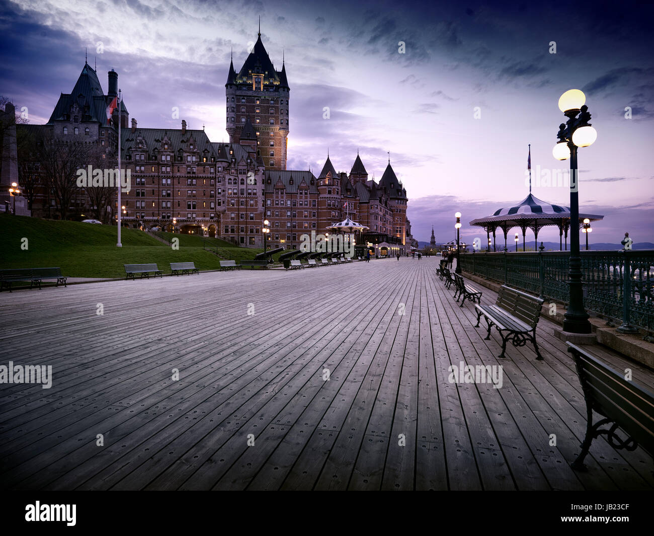Le chateau frontenac castle hi-res stock photography and images - Alamy