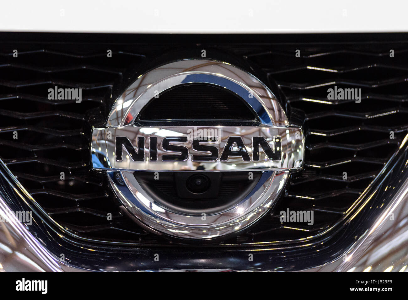 Nissan logo dealership sign hi-res stock photography and images - Alamy