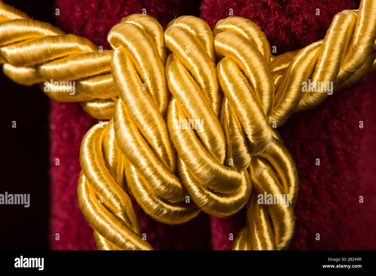 Theater curtain rope open hi-res stock photography and images - Alamy
