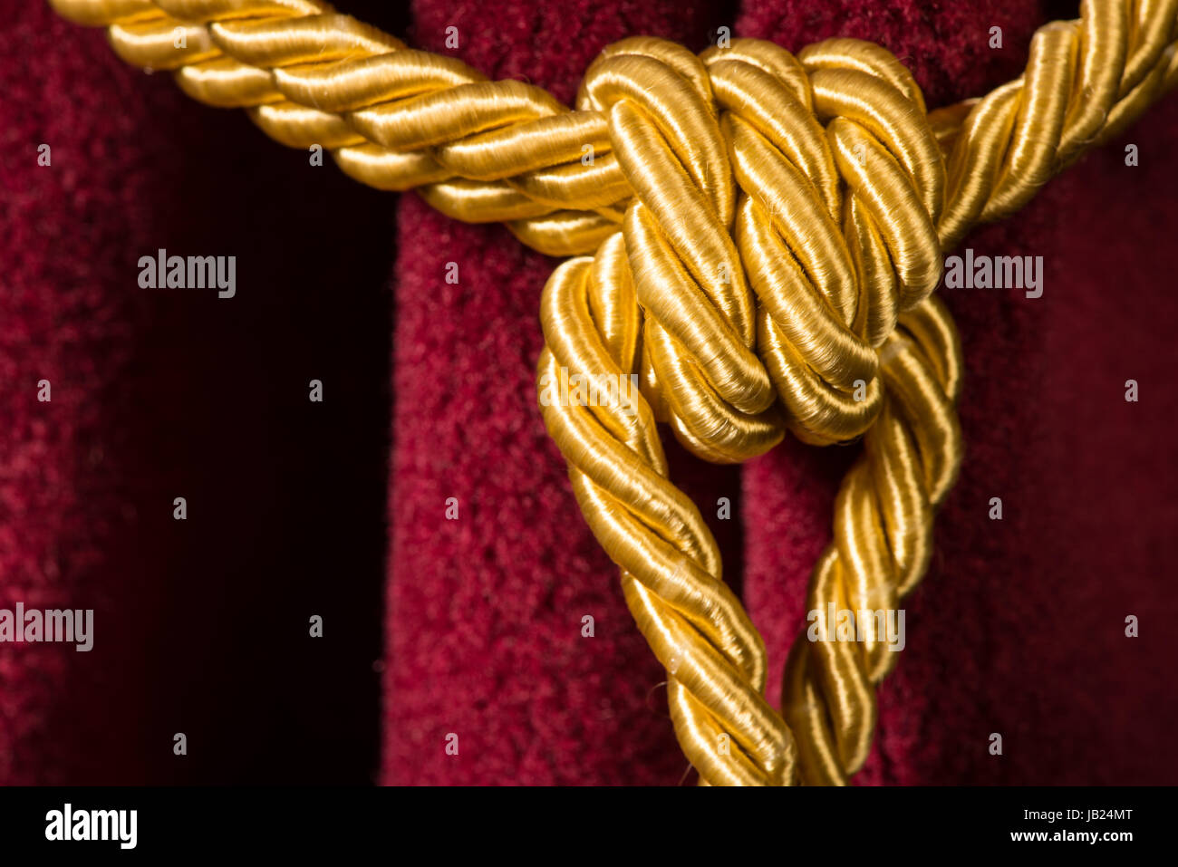 Theater curtain rope open hi-res stock photography and images - Alamy