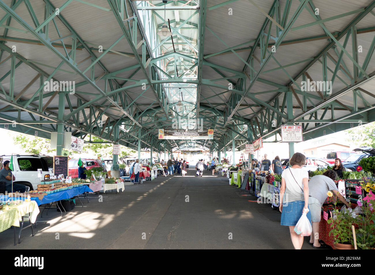 Farmers market signs hi-res stock photography and images - Alamy