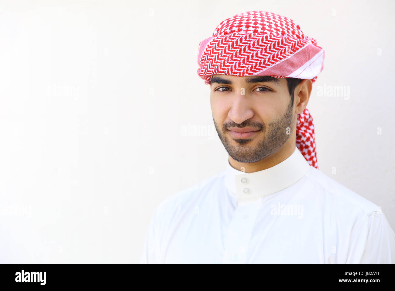 Saudi man traditional thirties hi-res stock photography and images - Alamy