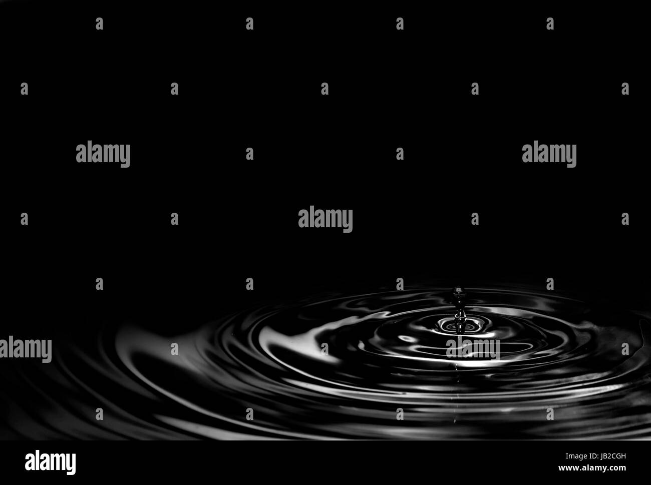 Black background oil bubble drop Black and White Stock Photos & Images ...