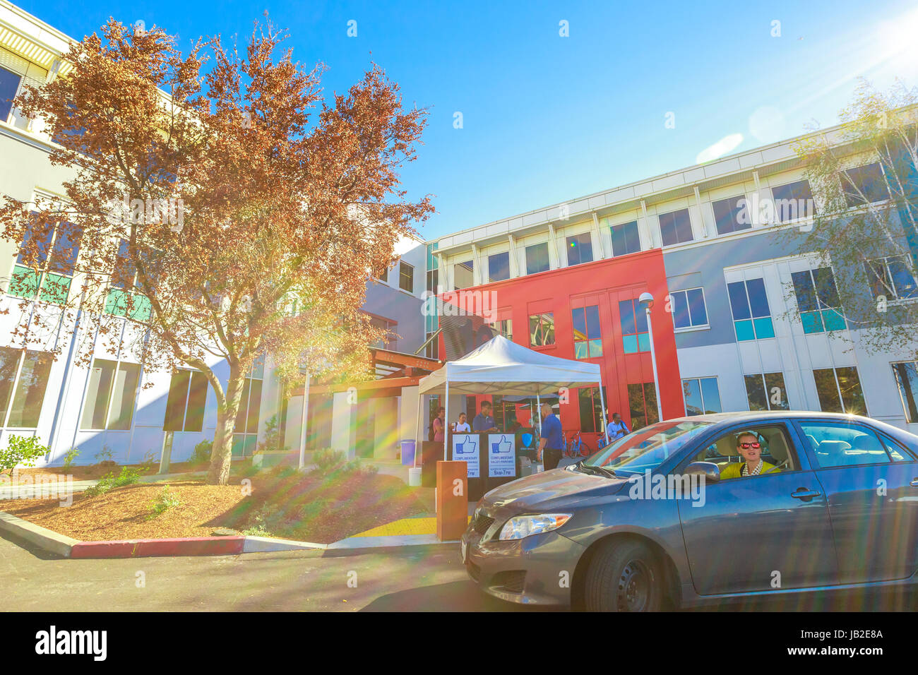 Vallet parking hi-res stock photography and images - Alamy