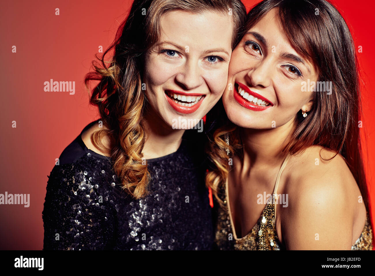 Portrait of Pretty Friends Stock Photo - Alamy