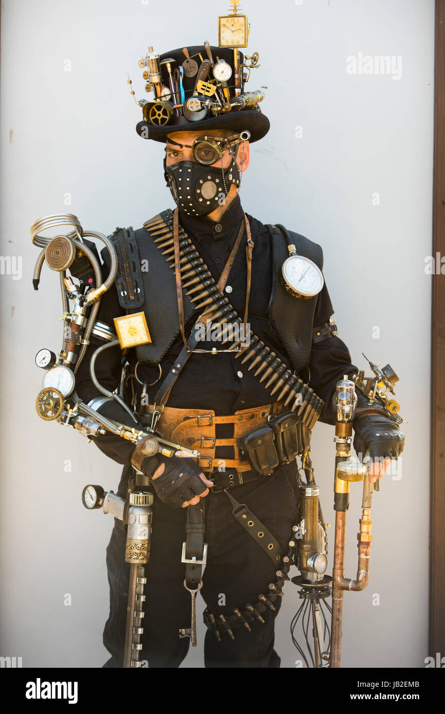 Steampunk fashion at 2017 Renaissance Pleasure Faire, Santa Fe Dam ...