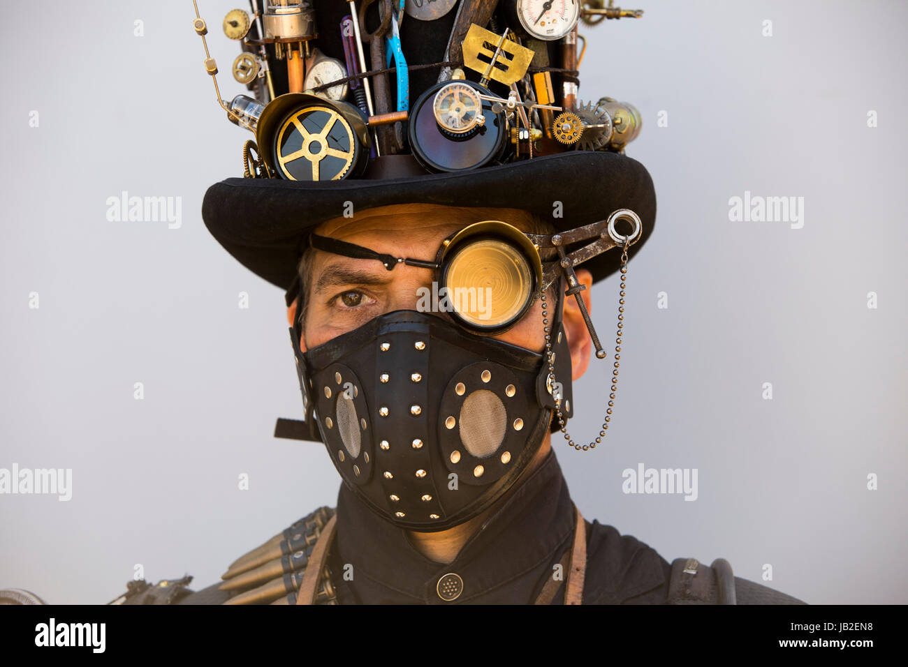 Steampunk fashion at 2017 Renaissance Pleasure Faire, Santa Fe Dam ...