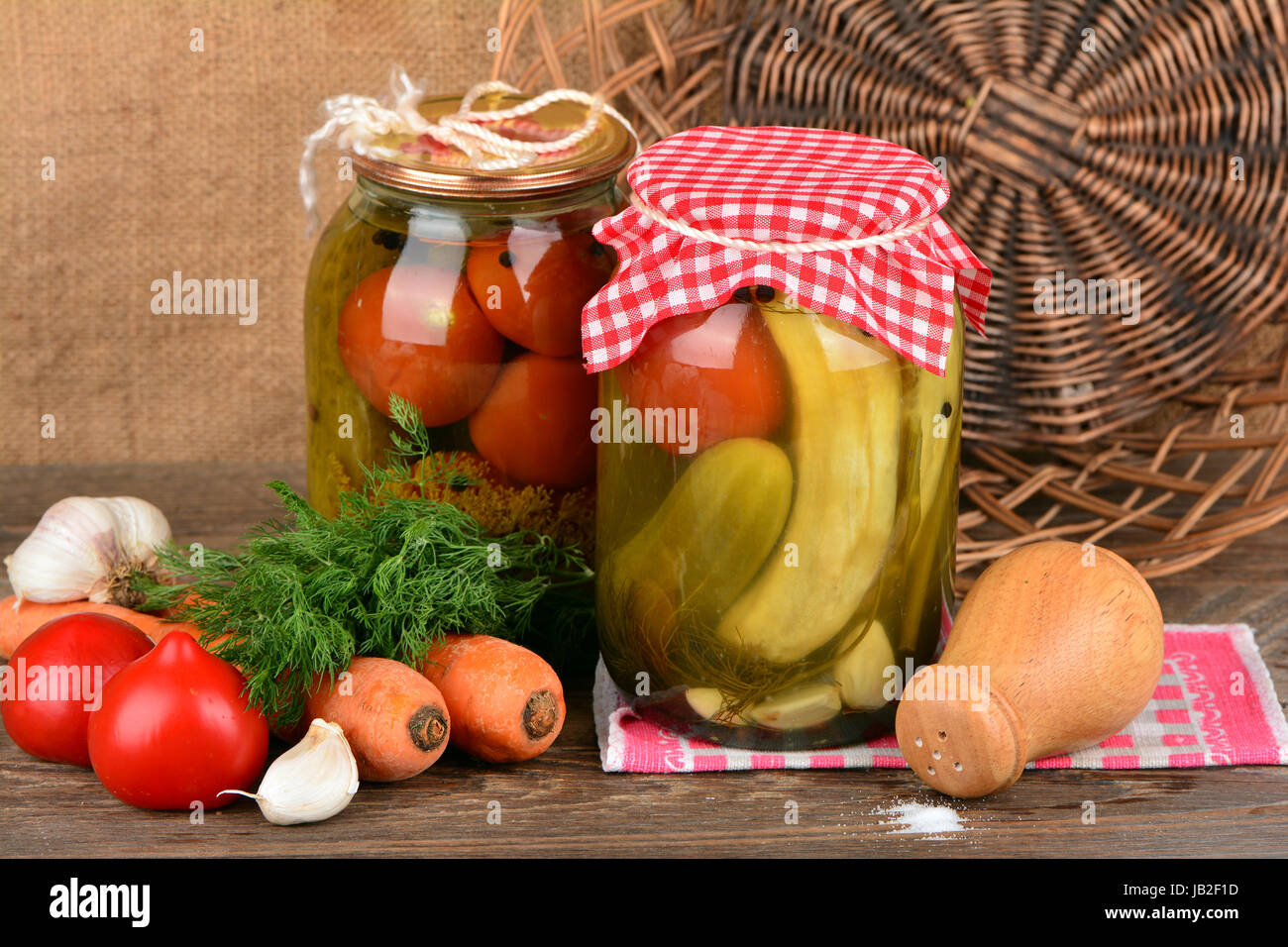 Canned vegetables hi-res stock photography and images - Alamy