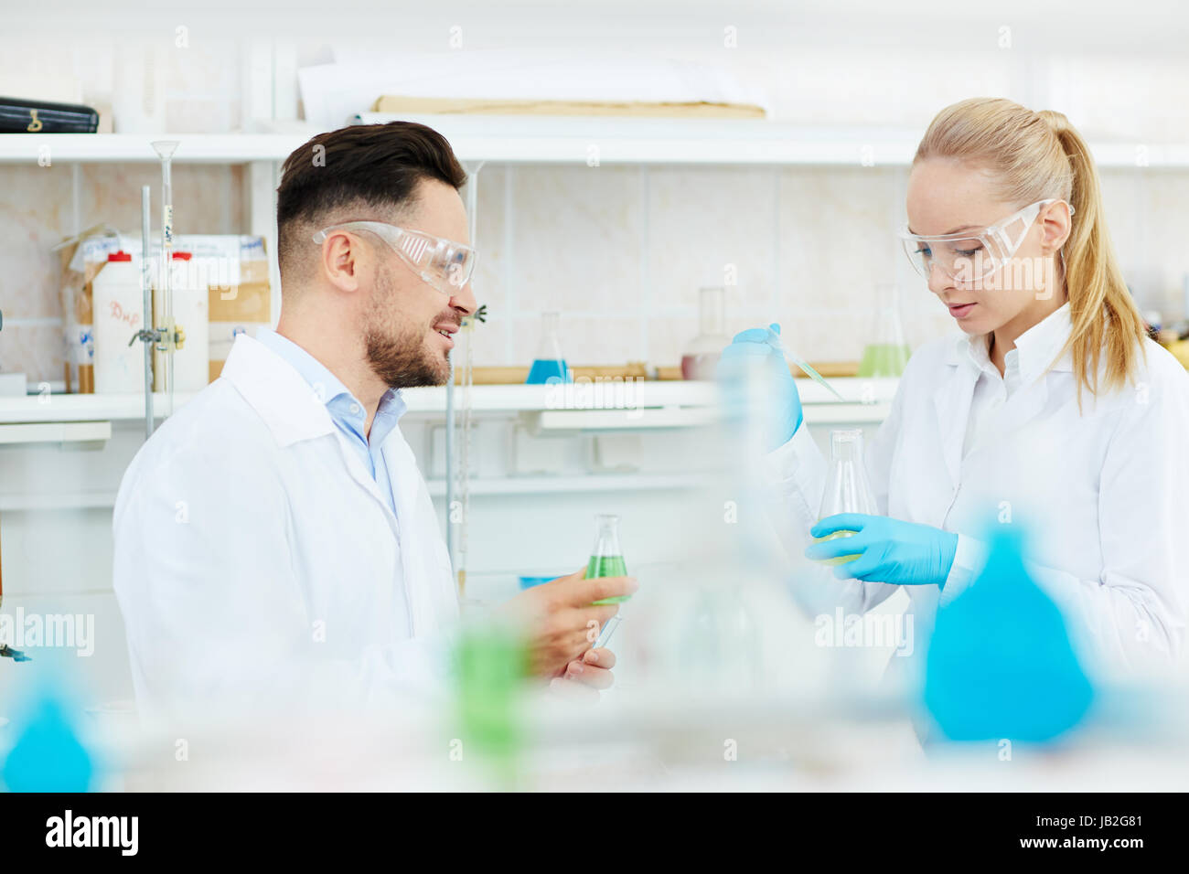 Team laboratory hi-res stock photography and images - Alamy