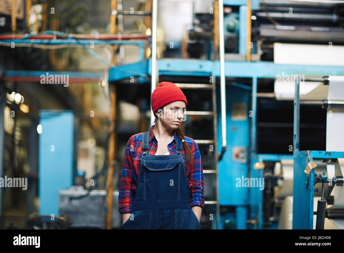 Portrait female industrial engineer hi-res stock photography and images ...