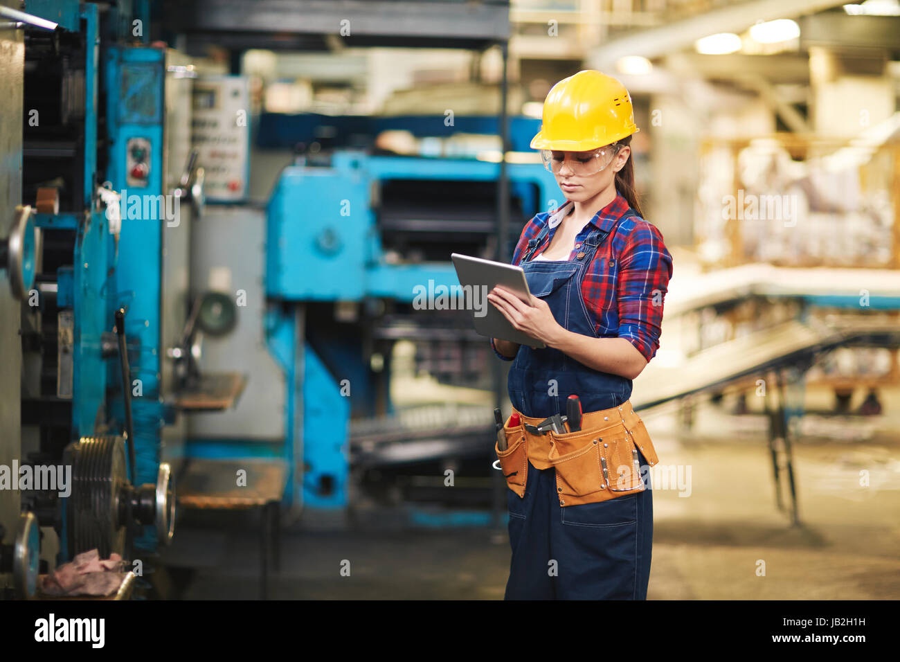 Hardhat inspection hi-res stock photography and images - Alamy