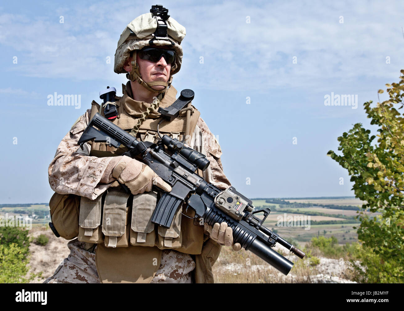 Close-up photo of US marine with his rifle Stock Photo - Alamy