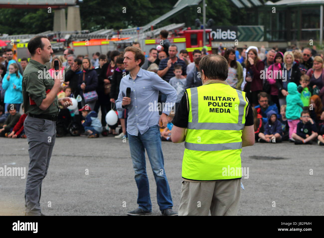 Military media interview hi-res stock photography and images - Alamy