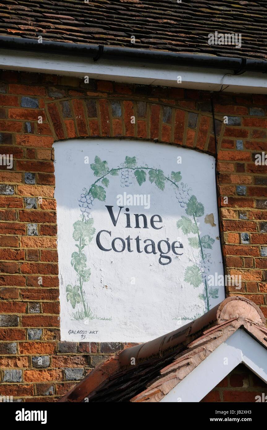 Vine Cottage, Great Offley, Hertfordshire Stock Photo - Alamy
