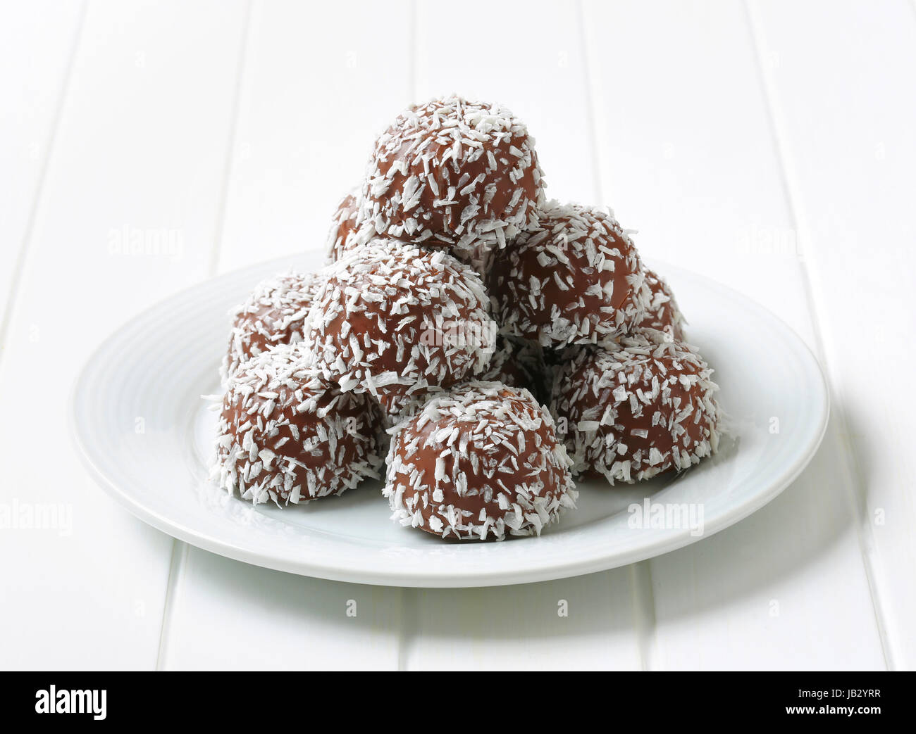 Pile of snowballs hi-res stock photography and images - Alamy