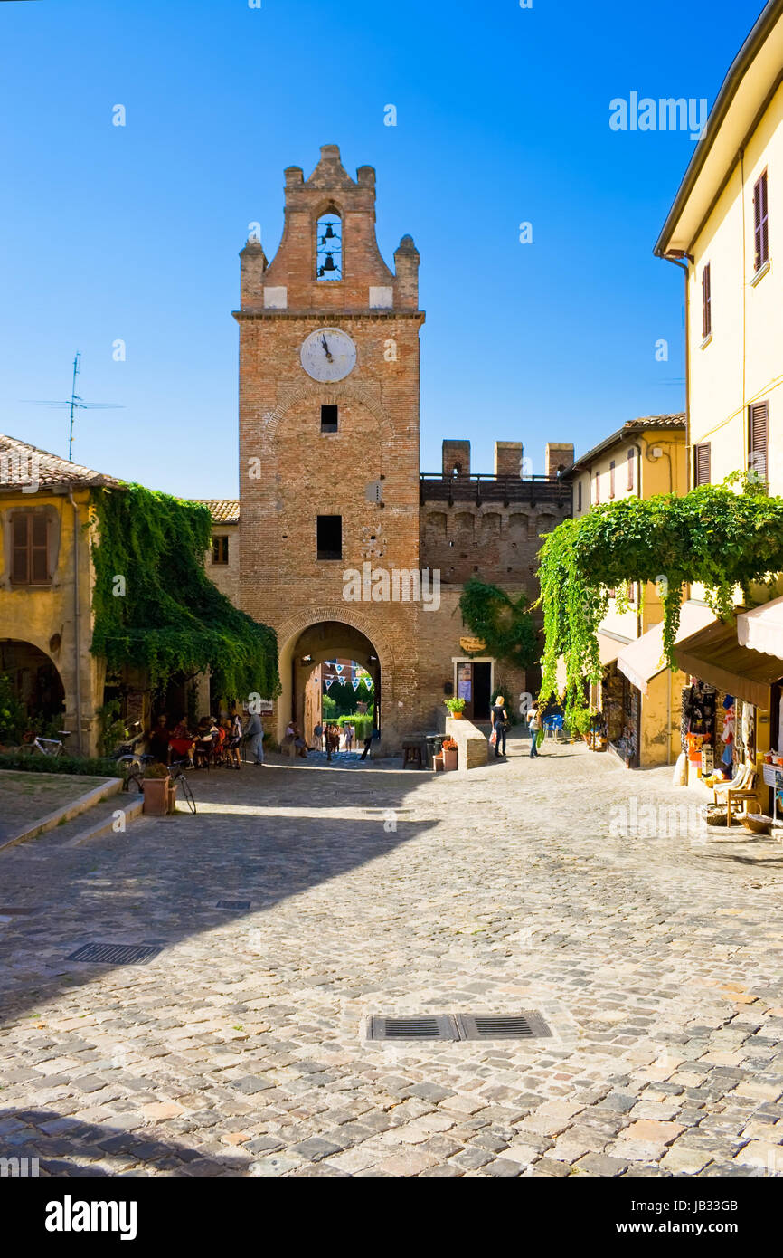 Tower and walls of Gradara, La Marche, Italy Stock Photo - Alamy