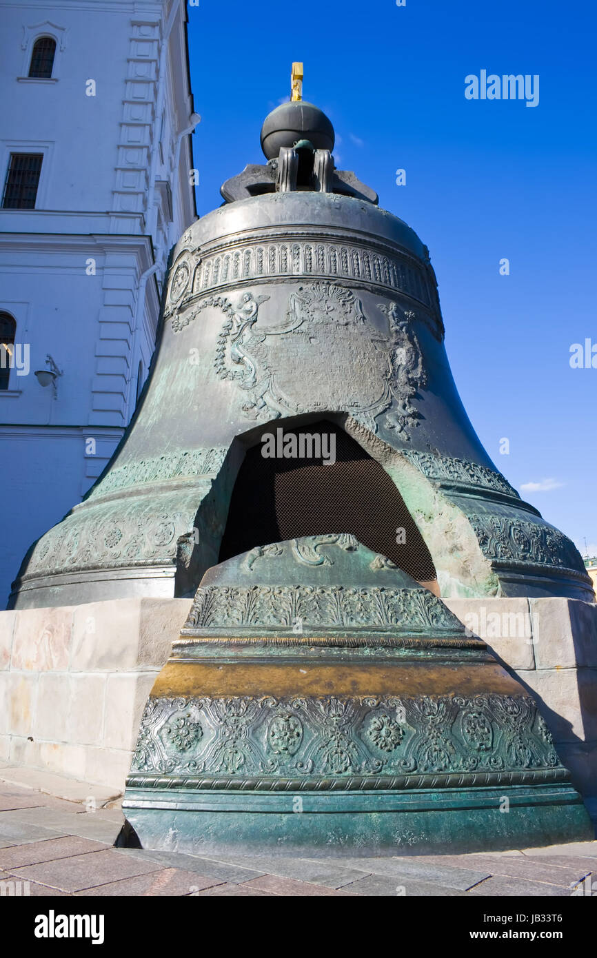 Tsar (king) Bell is the largest in the world, Moscow Kremlin, Russia ...