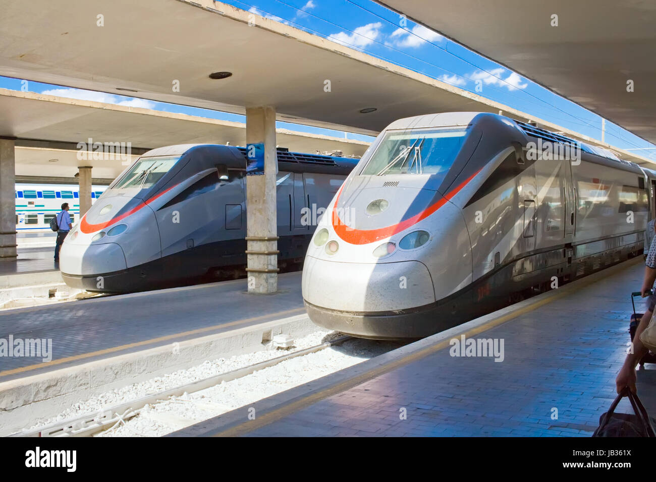 Modern trains hi-res stock photography and images - Alamy