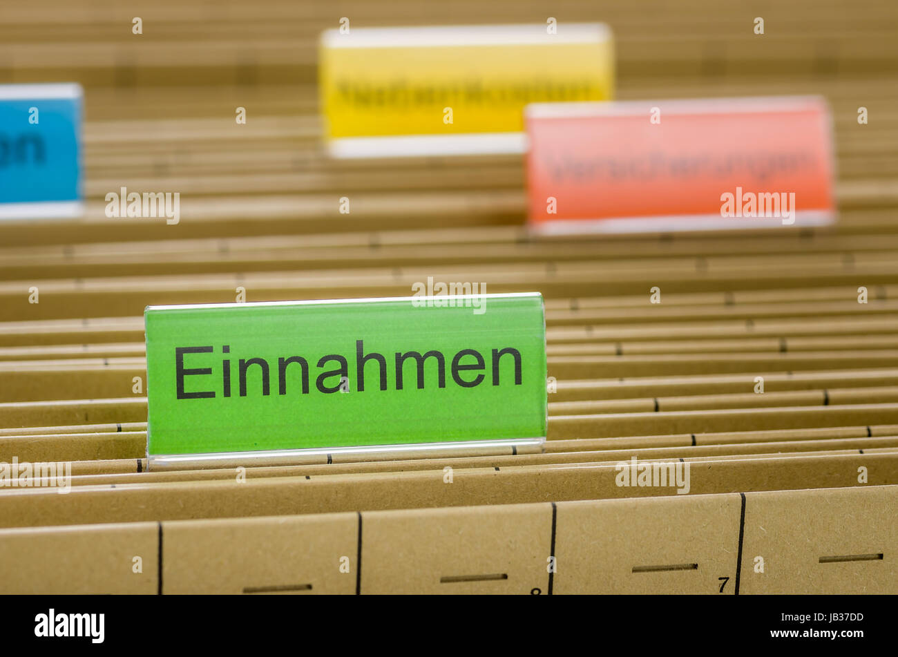 Einnahmen rechnungen hi-res stock photography and images - Alamy