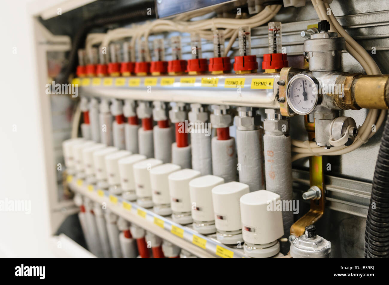 Isolation valves hi-res stock photography and images - Alamy