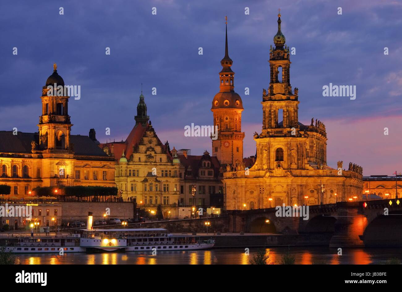 Dresden skyline schwarz hi-res stock photography and images - Alamy
