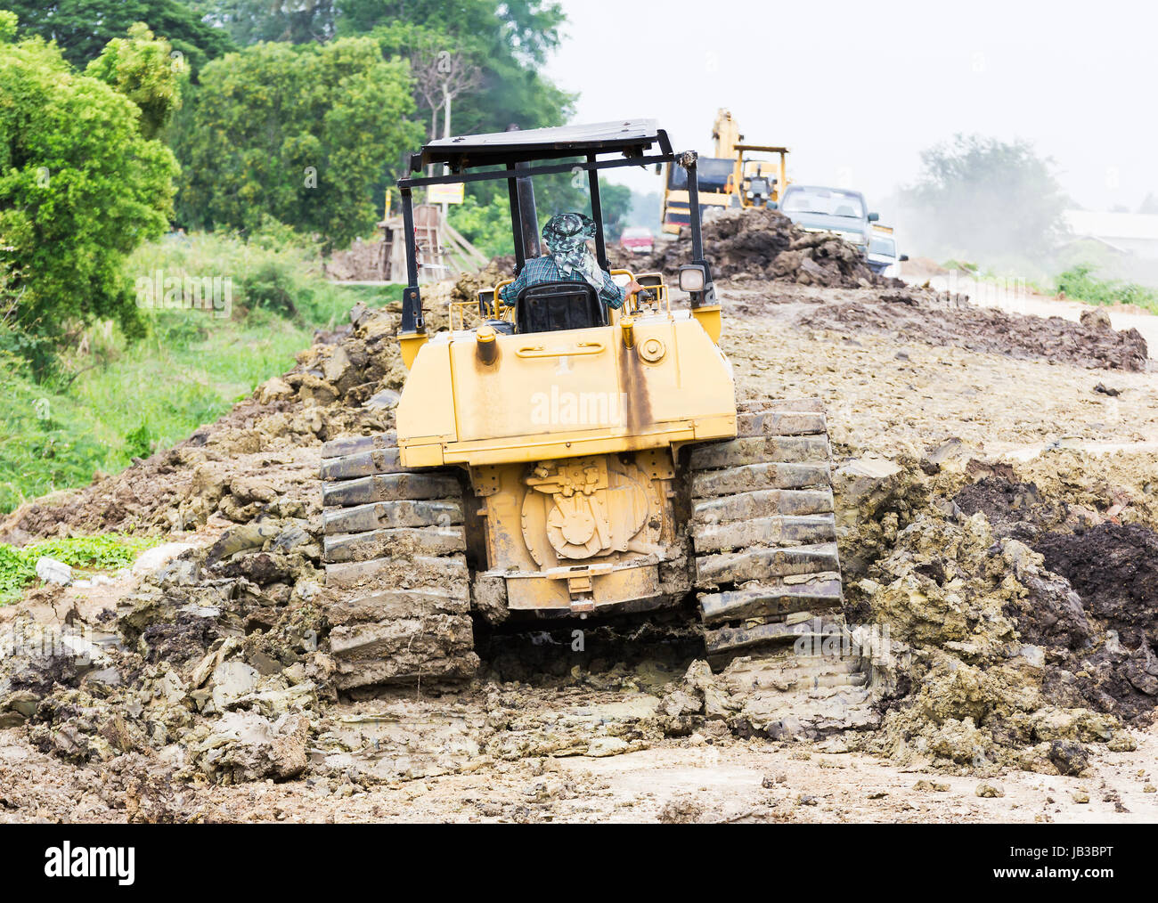 Earth mover push hi-res stock photography and images - Alamy