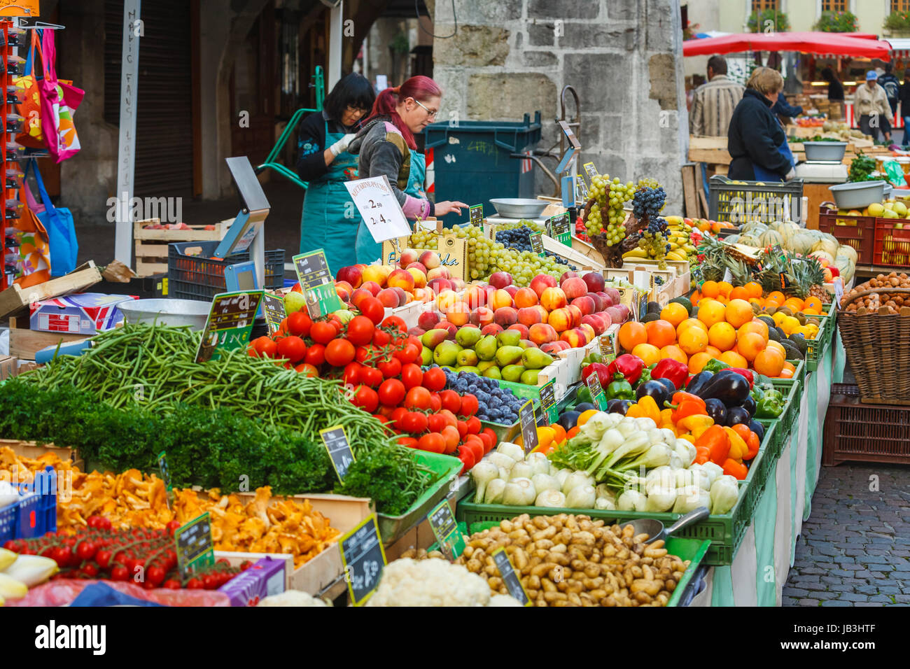 Typical streetside fresh fruit hi-res stock photography and images - Alamy