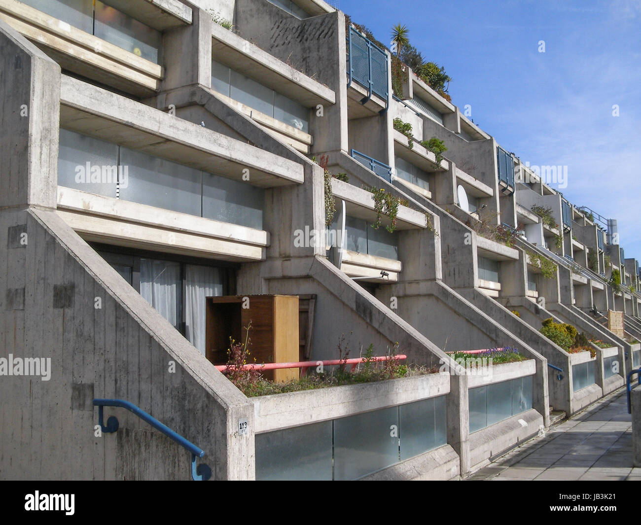 Alexandra road estate construction hi-res stock photography and images ...