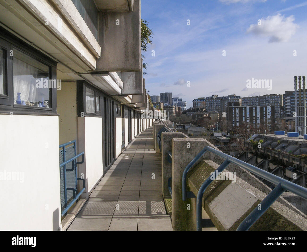 Alexandra road estate construction hi-res stock photography and images ...