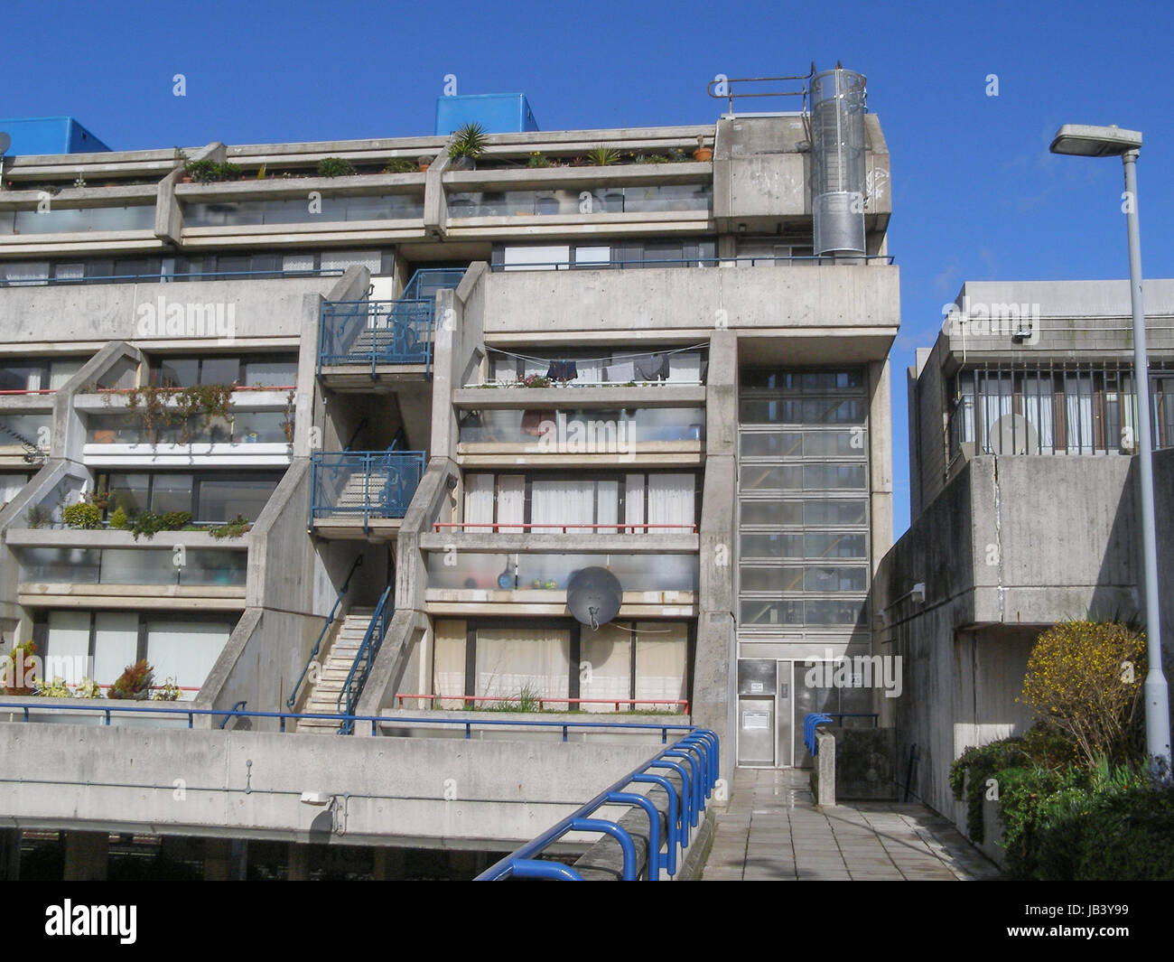 Alexandra road estate construction hi-res stock photography and images ...