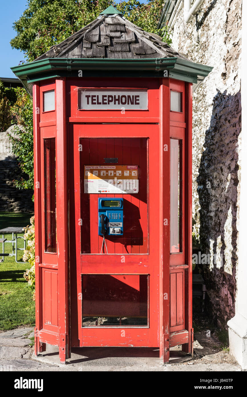 Public phone new zealand hi-res stock photography and images - Alamy