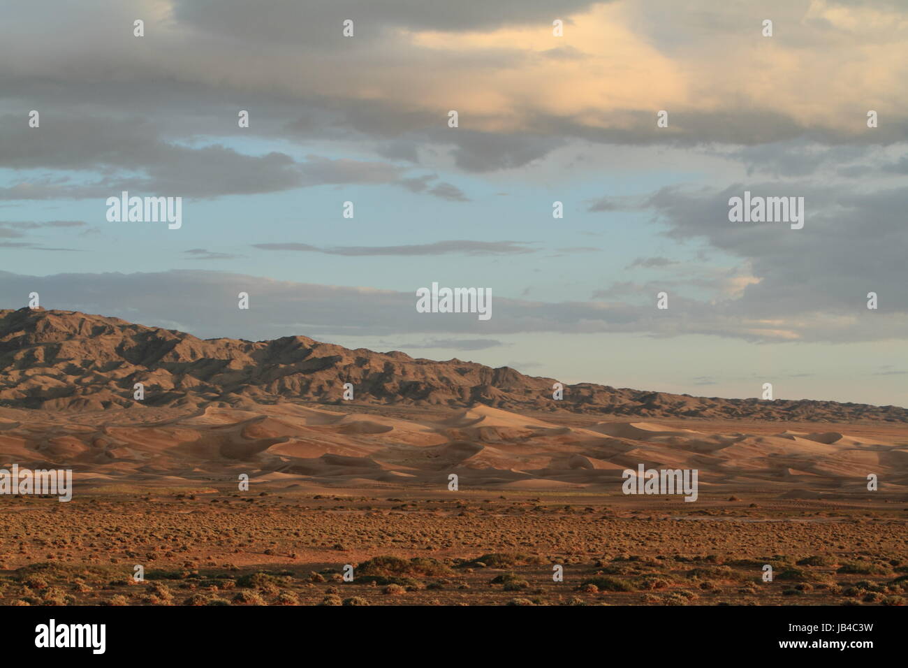 Gobi Desert Climate Change High Resolution Stock Photography and Images ...