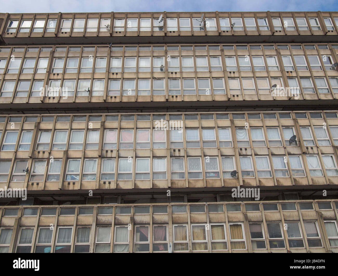 Robin hood gardens hi-res stock photography and images - Alamy
