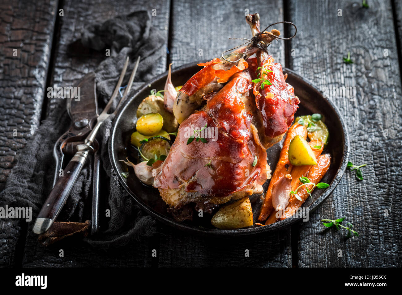 Medieval deer roast hi-res stock photography and images - Alamy