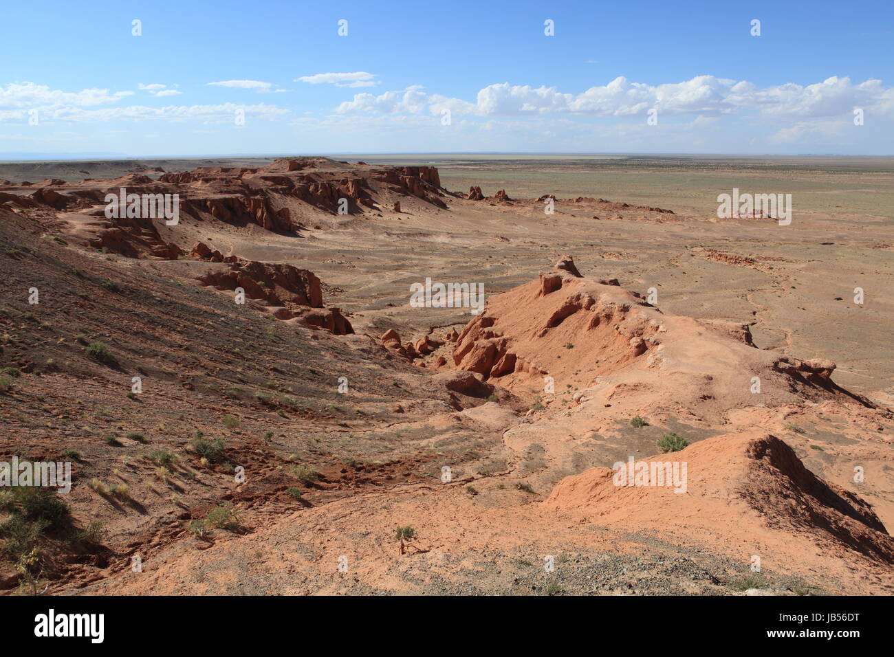 bayanzag the flaming rocks of the gobi desert Stock Photo - Alamy