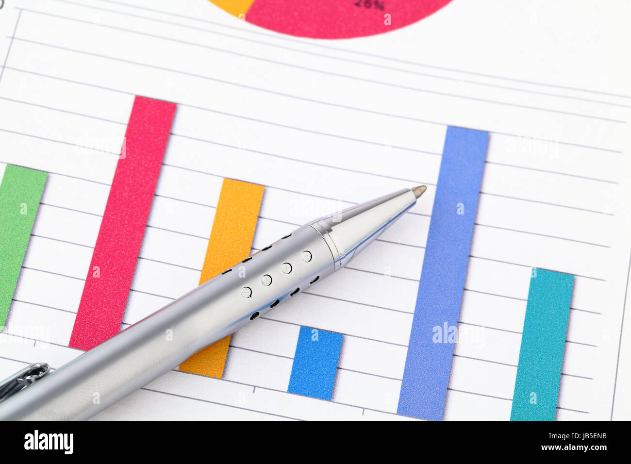 Data chart and pen Stock Photo - Alamy