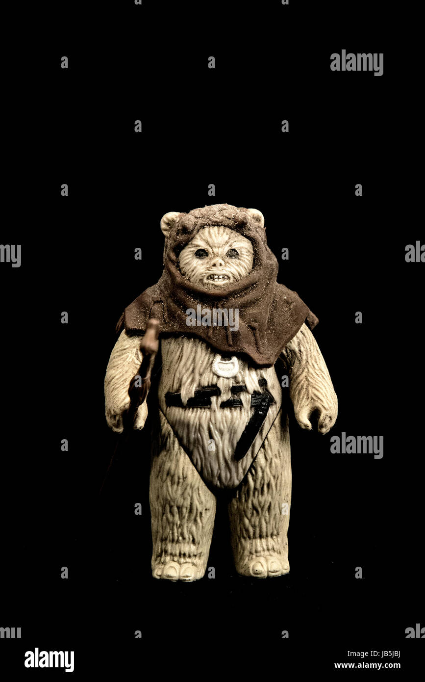 Star Wars Vintage “Chief Chirpa” figure Stock Photo - Alamy