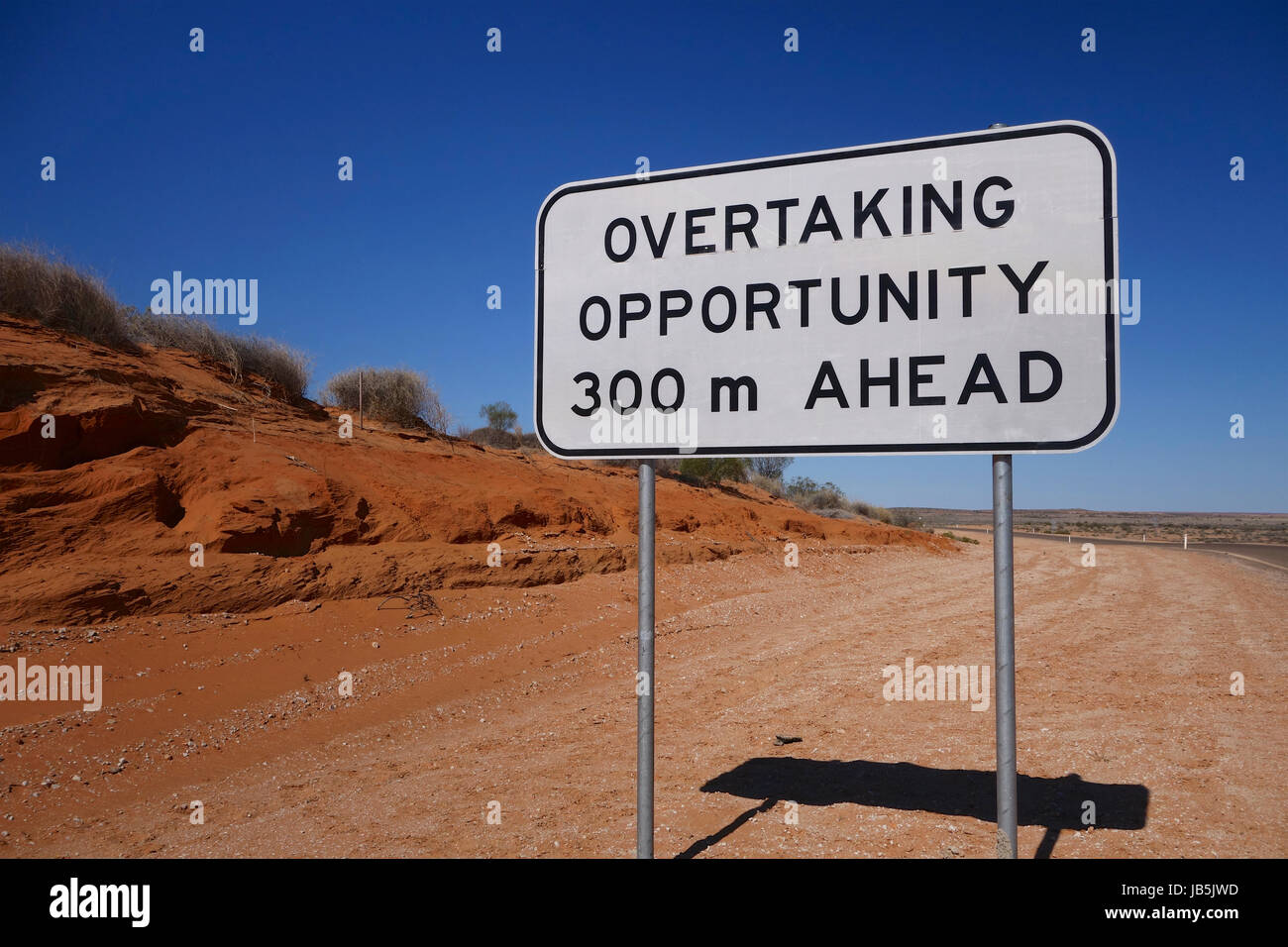 Overtaking signage in outback Australia Stock Photo - Alamy