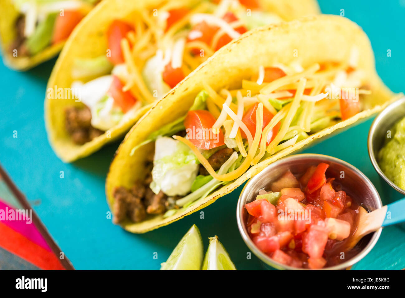 Hard taco shells hi-res stock photography and images - Alamy