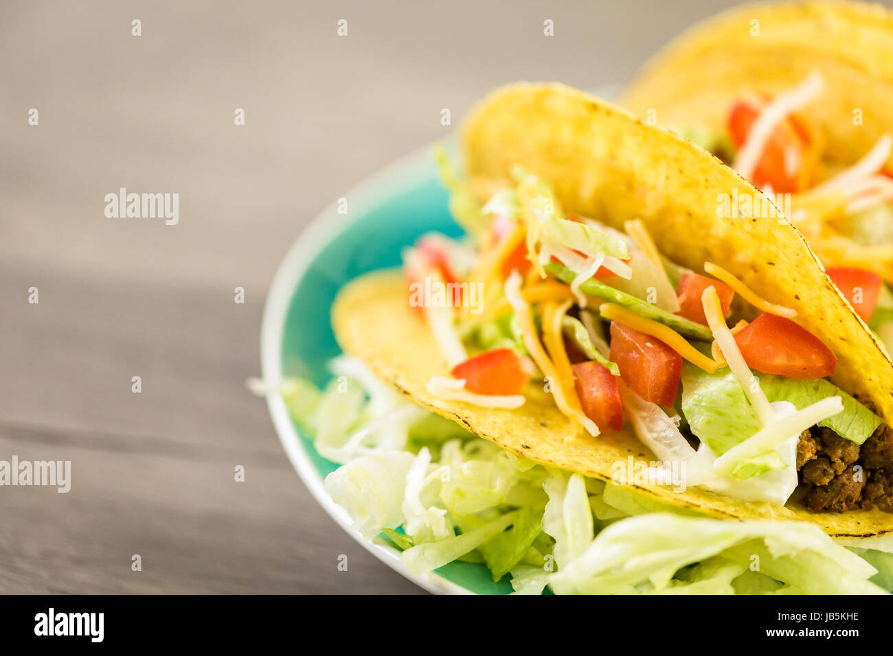 Hard taco shells hi-res stock photography and images - Alamy