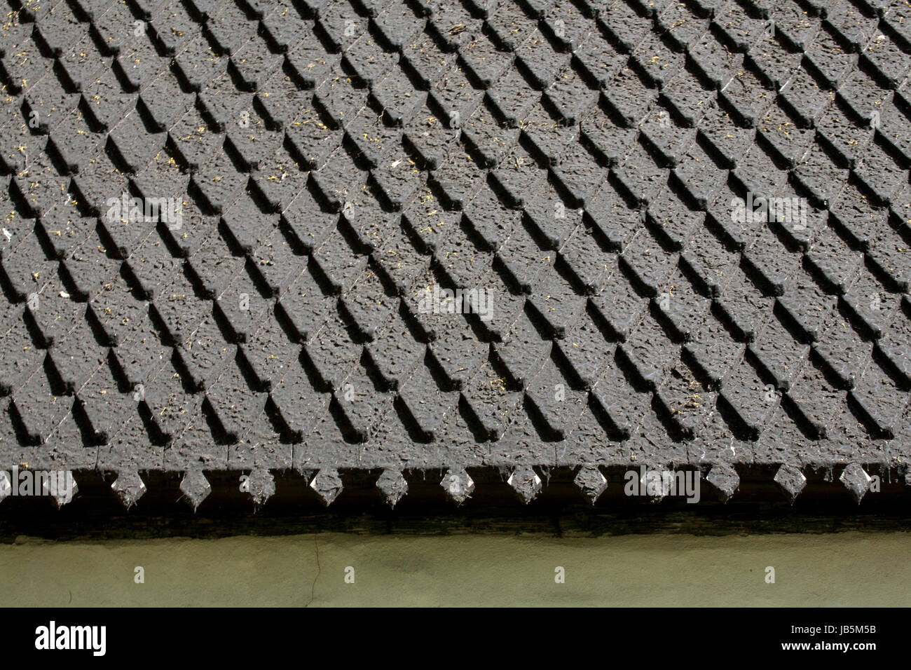 Wooden roof texture. Tarry Stock Photo - Alamy
