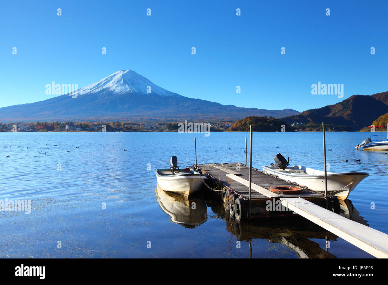 Fisherman mount fuji fishing hi-res stock photography and images - Alamy
