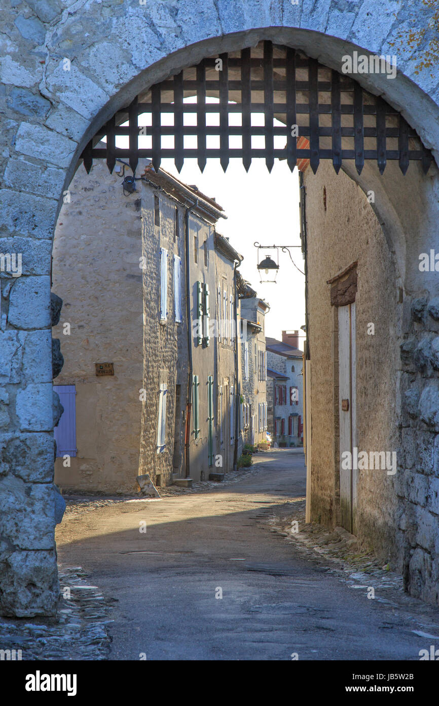 France, Allier (03), Charroux, labellisé Les Plus Beaux Villages de ...