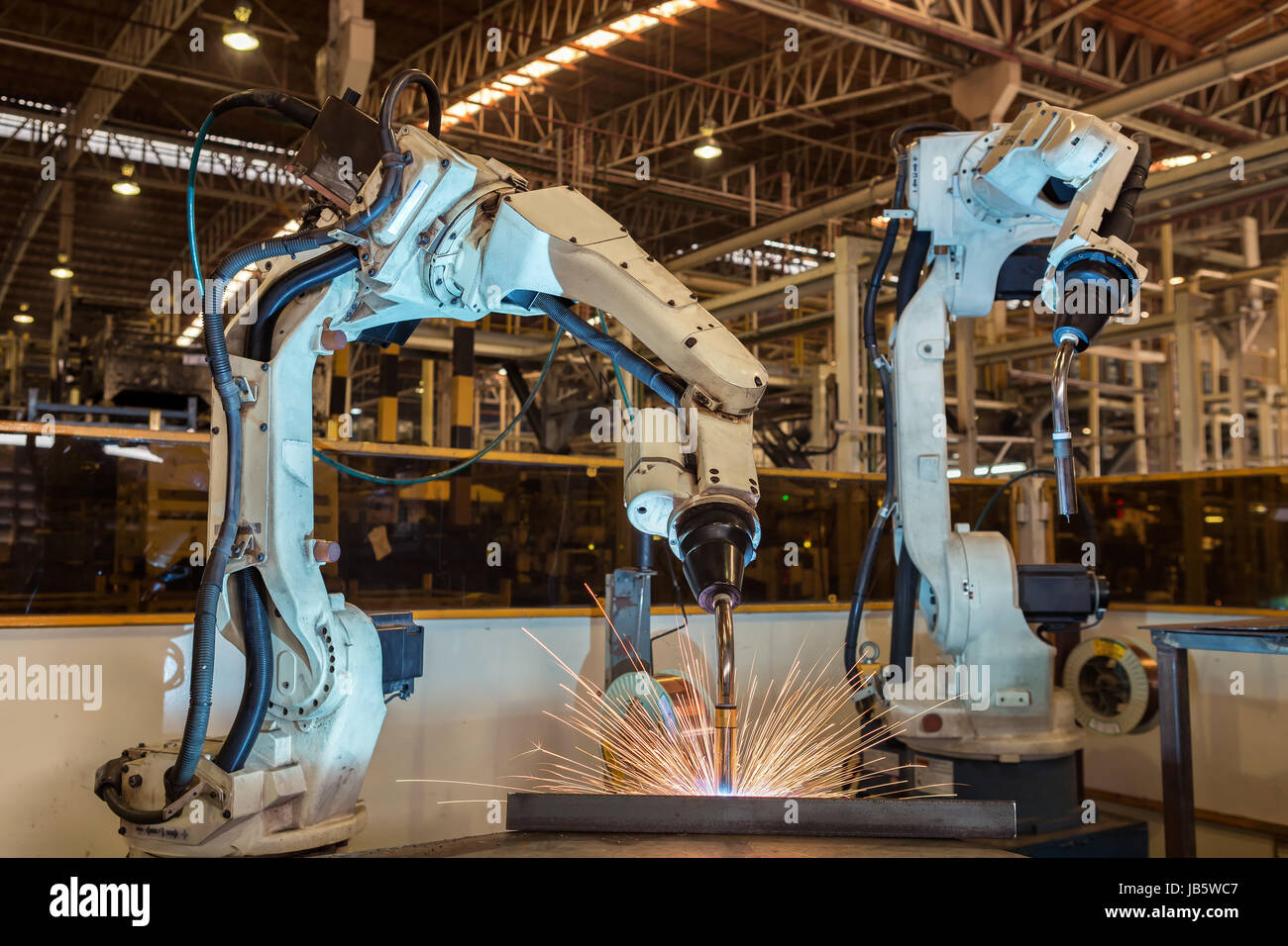 Team work repair gas co2 hi-res stock photography and images - Alamy