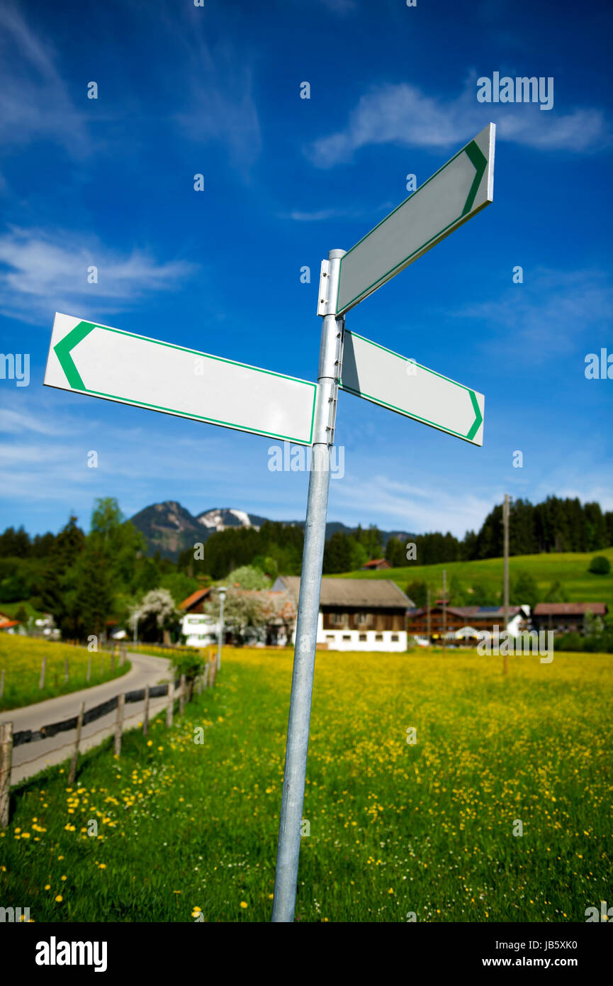 Schild richtungen zeichen himmel hi-res stock photography and images ...